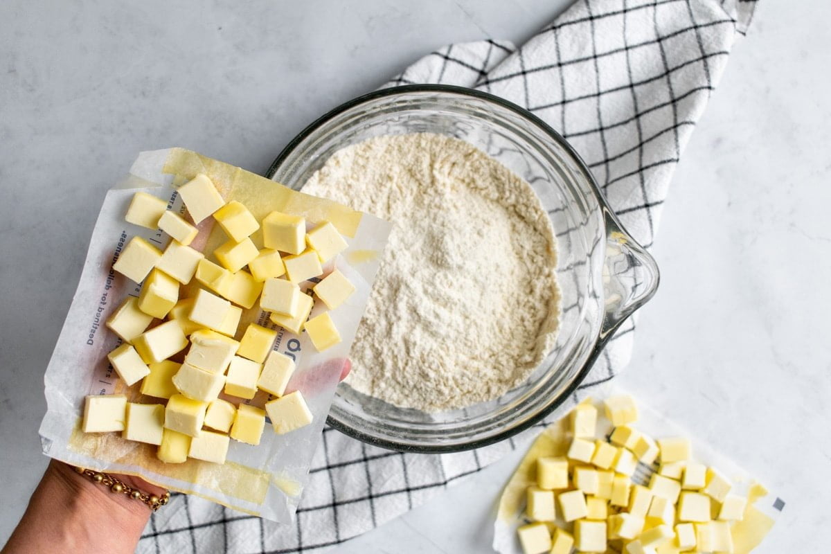 Easy 3 Ingredient Pie Crust - Humbly Homemade