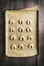 German Vanilla Crescent Cookies | Vanillekipferl - Humbly Homemade