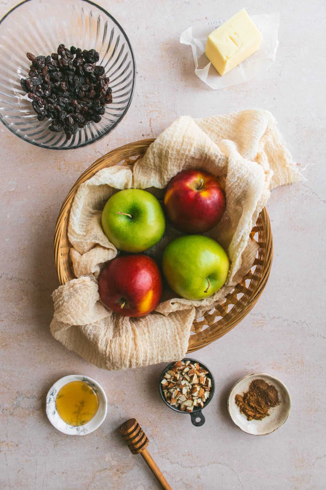 Bratapfel - Easy German Baked Apples - Humbly Homemade