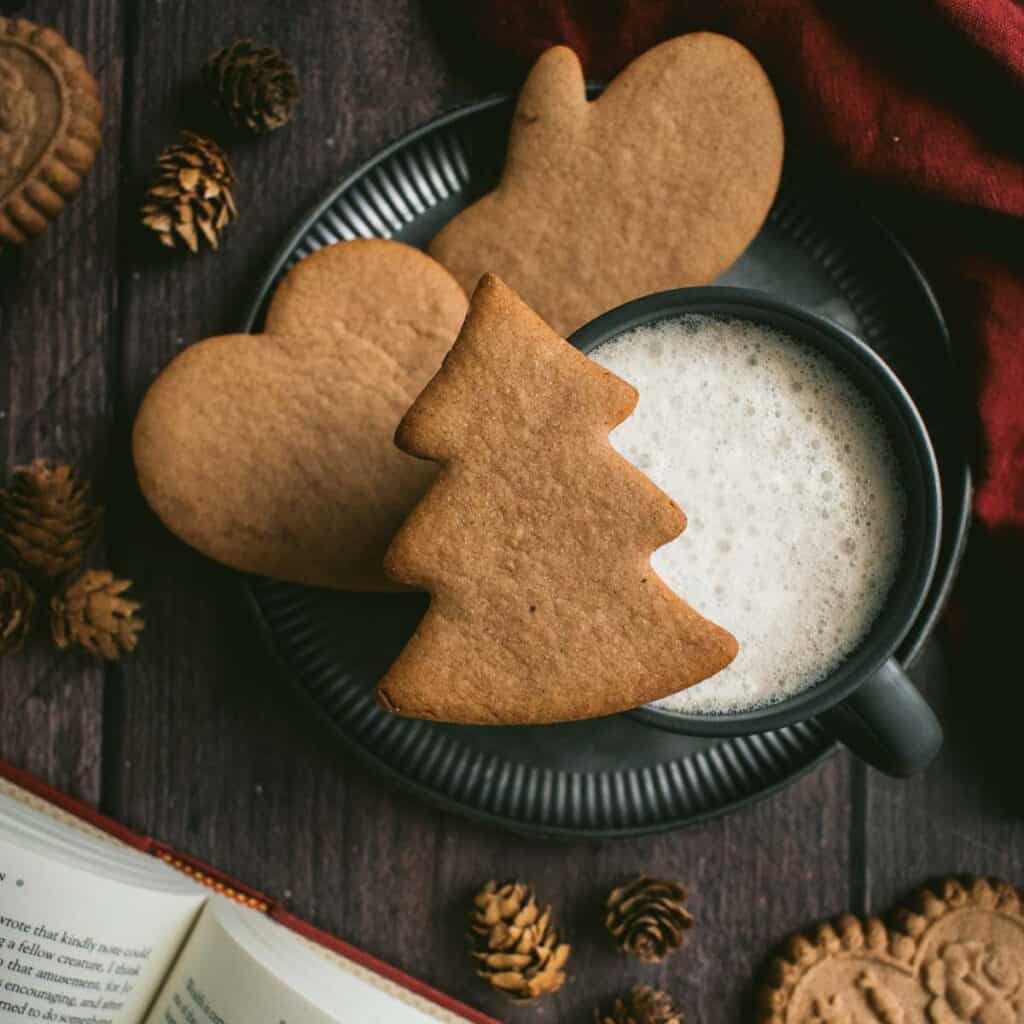 German Hot Chocolate | Heiße Schokolade - Humbly Homemade